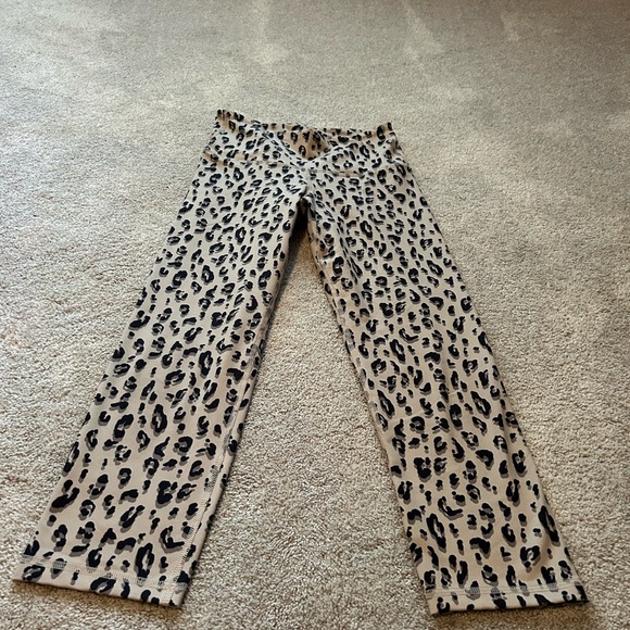 Old Navy | Pants & Jumpsuits | Old Navy Tan And Black Leopard Print ...